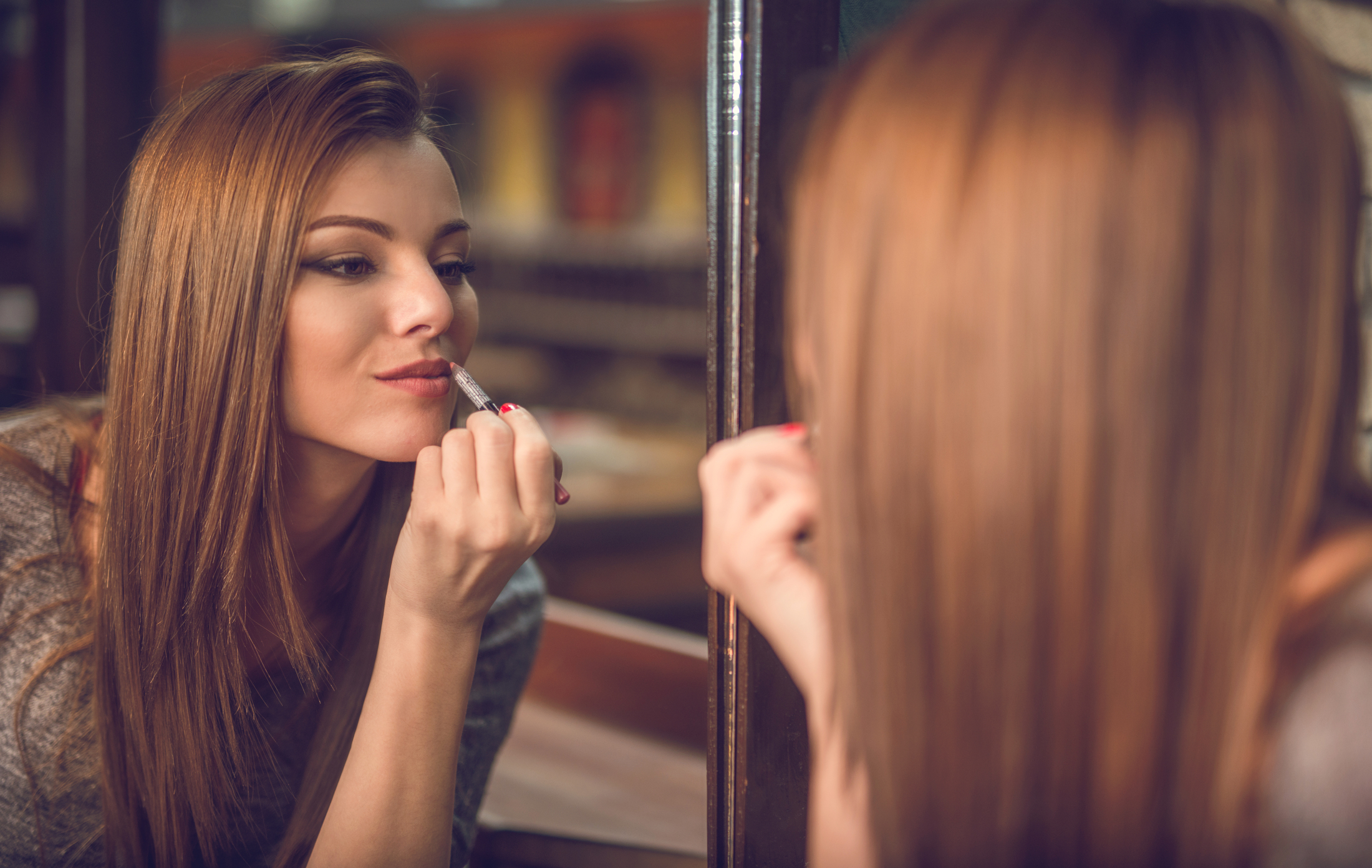 Technique de maquillage : Comment bien appliquer son rouge à lèvres ...